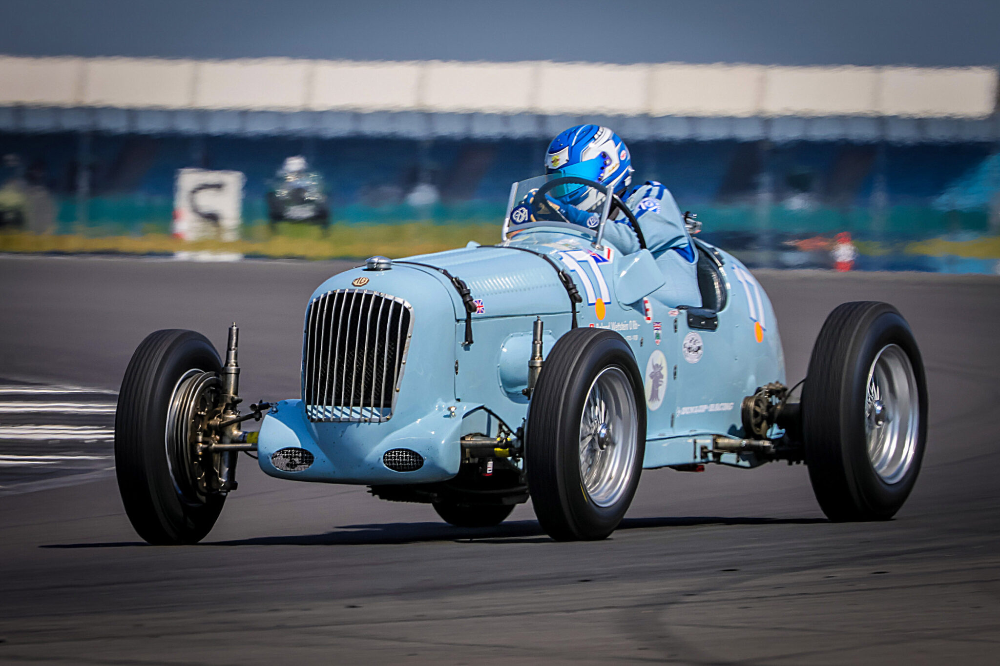 MGCC Racers Live Up To The Centenary Occasion - Motorsport
