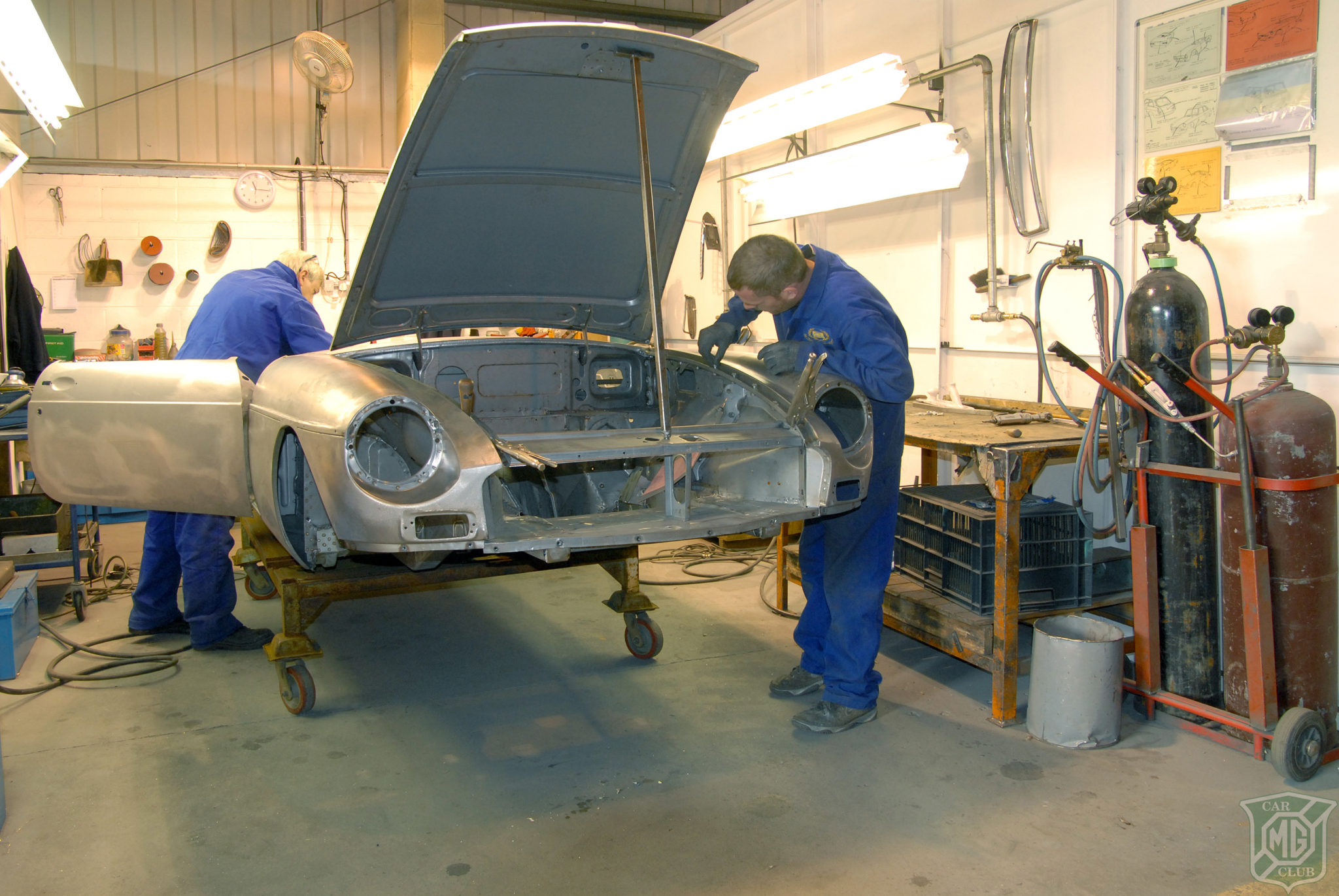 Visit to British Motor Heritage - MG Car Club