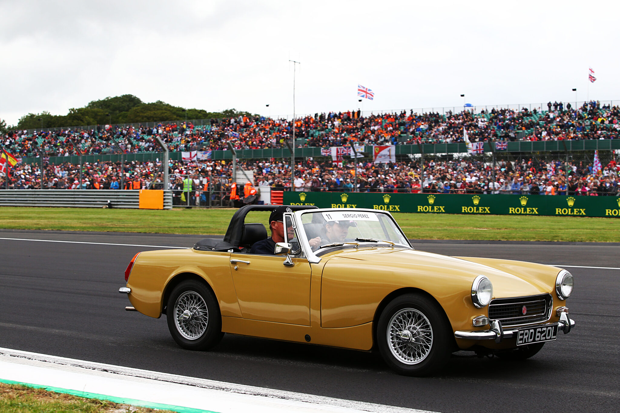 MG at the F1 - MG Car Club