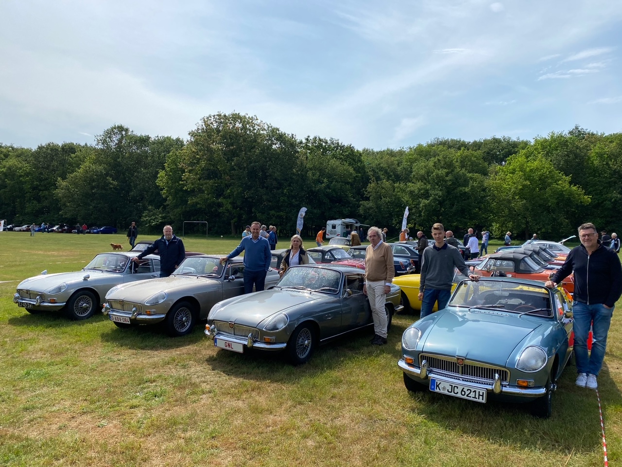 MGs on Track - MG Car Club